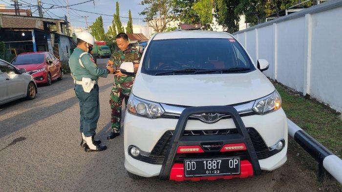 Foto: Pomal Lantamal VI Makassar Gelar Operasi Penegakan Ketertiban ...