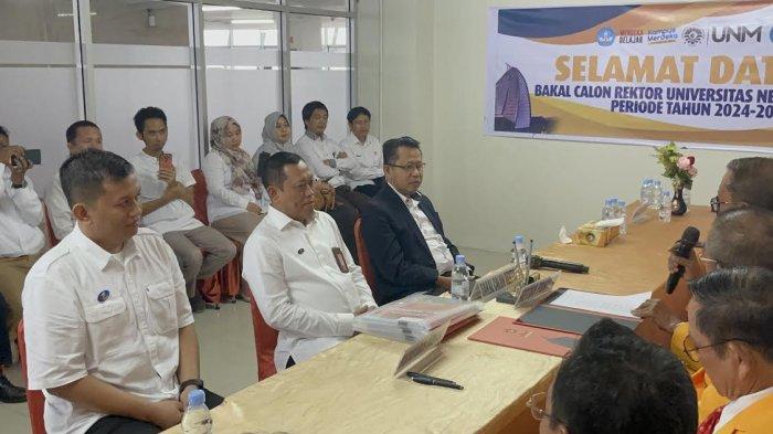 Cuma Dosen Biasa, Ini Alasan Prof Eko Hadi Sujiono Pede Maju Calon Rektor UNM 2024-2028 - Tribun ...