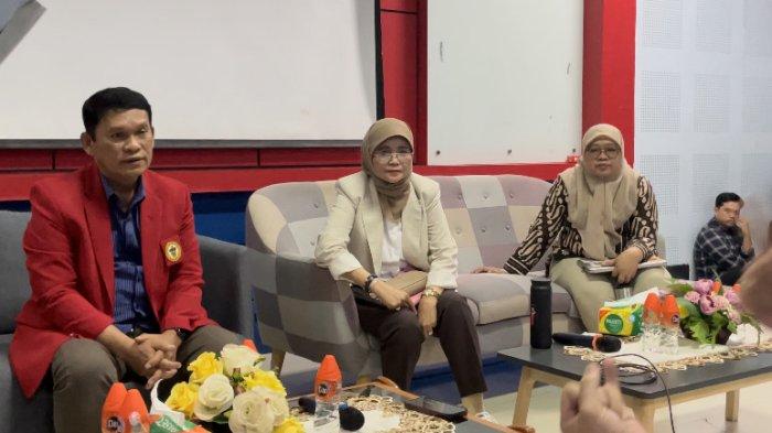 Gelar Demo Protes Dosen yang Lecehkan Mahasiswi, Mahasiswa Unhas ...