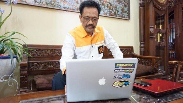 Punya 6 Gelar Magister Profil Prof Sukardi Weda Sosok Wakil Rektor UNM ...