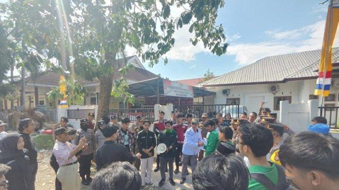 Gugatan 3 Partai Bergulir di PTUN, 35 Caleg Terpilih Maros Tetap ... Gugatan 3 Partai Bergulir di PTUN, 35 Caleg Terpilih Maros Tetap ...