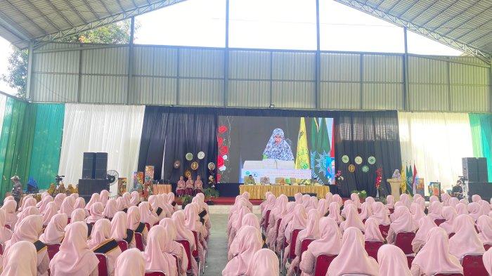 Ponpes Ummul Mukminin 'Aisyiyah Sulsel Tamatkan 219 Santriwati Angkatan ...