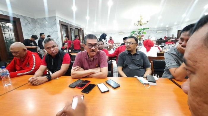 Ratusan Kader Sulsel ke HUT Emas PDIP, Ridwan Wittiri: Inilah Pesta ... Ratusan Kader Sulsel ke HUT Emas PDIP, Ridwan Wittiri: Inilah Pesta ...