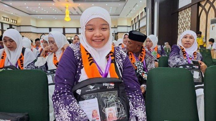 Jadi JCH Termuda Kloter I Embarkasi Makassar, Risky Ananda Putri Sedih Gantikan Ayah yang ...