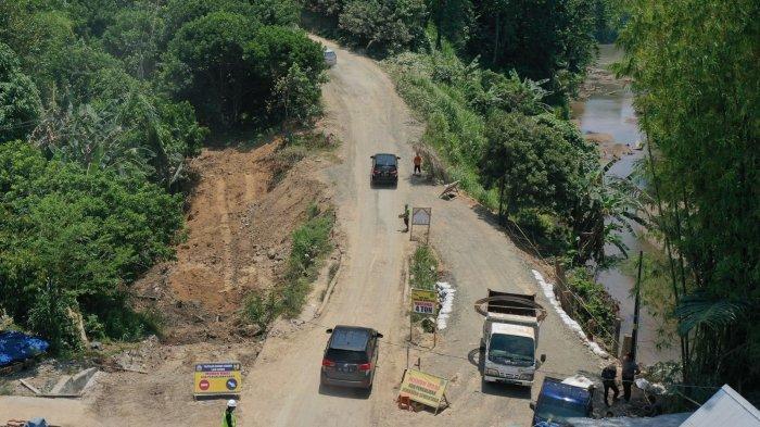 Pemprov Sulsel Gelontorkan Rp 18,2 Miliar Perbaiki Jalan Terjal di Enrekang - Tribun-timur.com