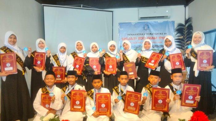 SDIT Imam Syafi'i Sudiang Kukuhkan Angkatan III Generasi Al-Qur'an, 16 Siswa Lulus Jadi ...