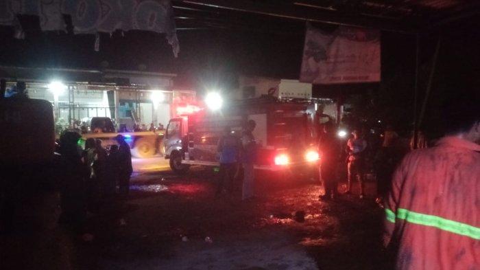 Satu Gudang dan Kayu Bedah Rumah di Bonepute Luwu Hangus Terbakar, Kerugian Ditaksir Rp 70 Juta ...