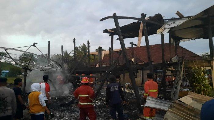 3 Rumah dan 2 Mobil Hangus Terbakar di Luwu, Kerugian Ditaksir Rp 2 Miliar - Tribun-timur.com