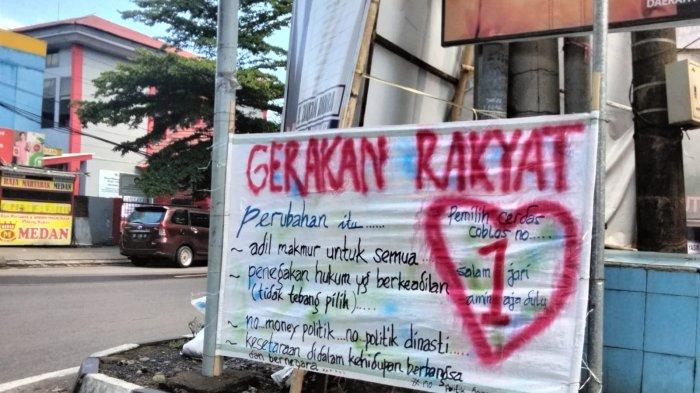 Relawan Anies-Muhaimin di Makassar Bikin Spanduk dari 'Karung Bekas', Minim Anggaran? - Tribun ...