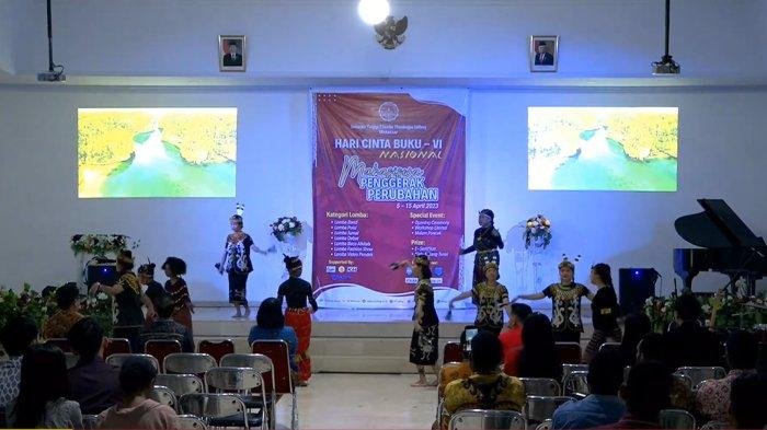 50 Kampus Meriahkan Hari Cinta Buku yang Digelar STFT Jaffray - Tribun ...