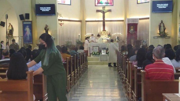 Gereja Katedral Makassar Rayakan Hari Kenaikan Isa Almasih, Ibadah Berlangsung Lancar - Tribun ...