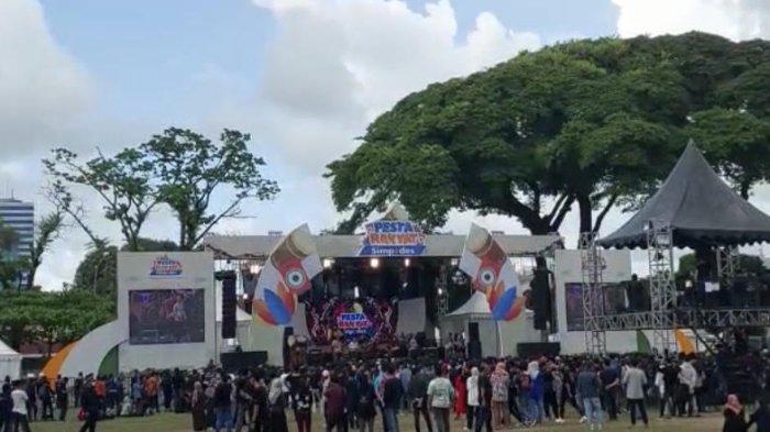 Pesta Rakyat Simpedes 2022 di Makassar Berdayakan 110 UMKM - Tribun ...