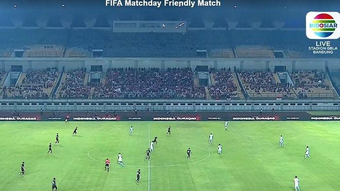 Penonton Sepi di GBLA Saat Timnas Indonesia Tekuk Curacao 3-2, Netizen ...