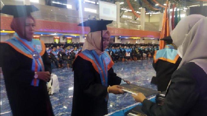 Unismuh Kukuhkan 2.005 Wisudawan Program Diploma, Sarjana, dan Pascasarjana - Tribun-timur.com