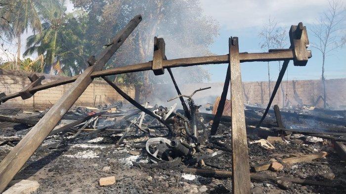 Rumah Panggung di Binamu Jeneponto Terbakar, Gabah 40 Karung dan 1 Unit Motor Ikut Dilalap Api ...