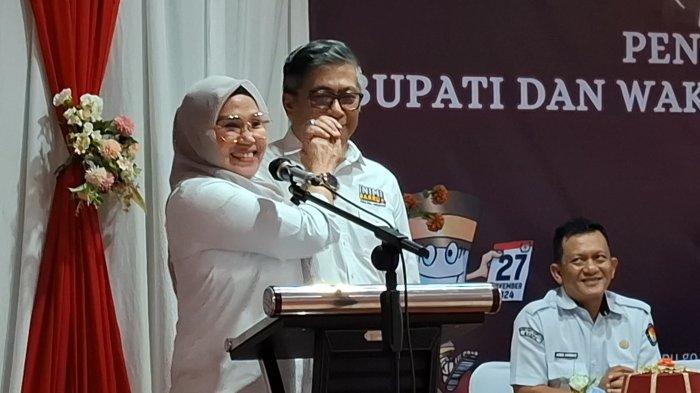 KPU Barru Tetapkan Andi Ina dan Abustan sebagai Bupati Barru Terpilih - Tribun-timur.com