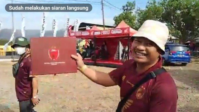 Siapa Pembeli Jersey Original PSM Makassar di Stadion Gelora BJ Habibie ...