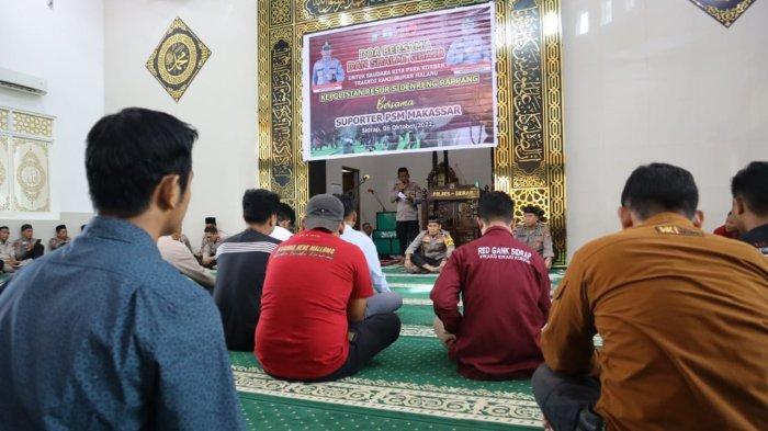 Polres Sidrap dan Gabungan Suporter PSM Makassar Gelar Salat Gaib untuk Korban Tragedi ...