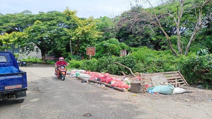 Jorok, Warga Keluhkan Bau Sampah di Pasar Sentral Sinjai - Tribun-timur.com