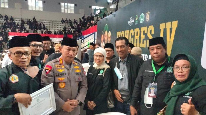 Disaksikan Menpora dan Kapolri, Andi Majdah M Zain Bawa UIM Terima ...