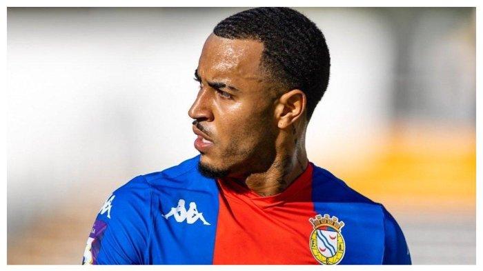 Profil Victor Luiz Pemain Asal Brasil Jadi Tandem Baru Yuran Fernandes ...