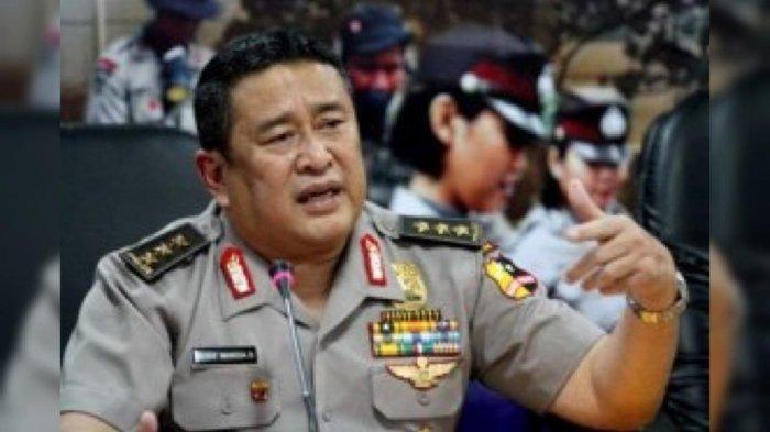 Jenazah Eks Wakapolri Jusuf Manggabarani Dibawa ke Rumah Duka Bukit Khatulistiwa Makassar ...