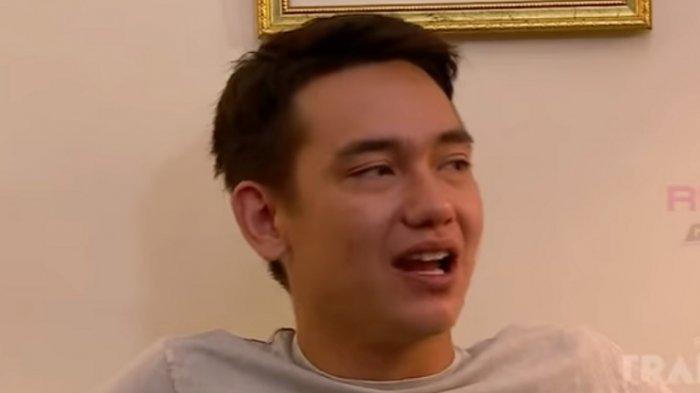 Singgung Iqbal Dilan Soal Laki Pakai Bodyguard? Adipati Dolken Mantan ...