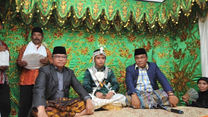 Agus Arifin Nu'mang dan Fashar Padjalangi Jadi Saksi Pernikahan di Bone - Tribun-timur.com