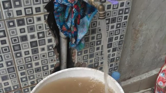 Warga Keluhkan Air PDAM Berwarna Coklat di BTN Mula Resky Sidrap - Tribun-timur.com