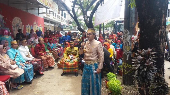 Jl Landak Baru Makassar Resmi Berganti Nama Menjadi Jalan Andi Djemma ...