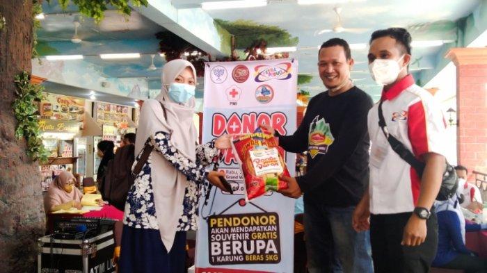 Gereja Petra Makassar Gelar Donor Darah di Maros, Pesertanya Dibagi ...