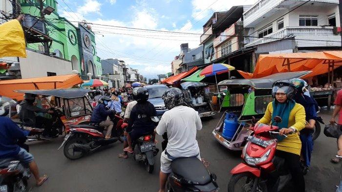 FOTO: Suasana Pasar Terong Makassar Saat PSBB - Tribun-timur.com