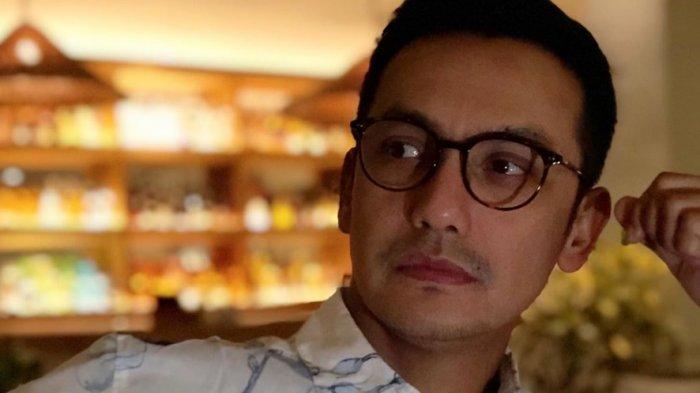 Usia Hampir Setengah Abad Wajah Aktor Gunawan Disebut Awet Muda, Ini ...