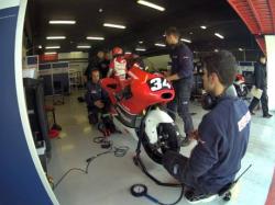 Intip, Motor Andi Gilang Diajang Moto3, Lebih Cepat dan Garang - Tribun ...