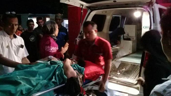 Mantan Gubernur Sulsel Amin Syam dan Istri Kecelakaan di Barru, Begini ...