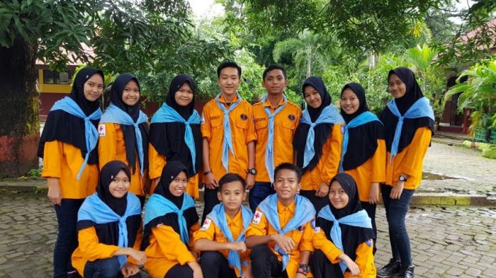 Tribun Skul - Intip Yuk Proker PMR SMPN 25 Makassar, Ada 9 Poin Lho ...