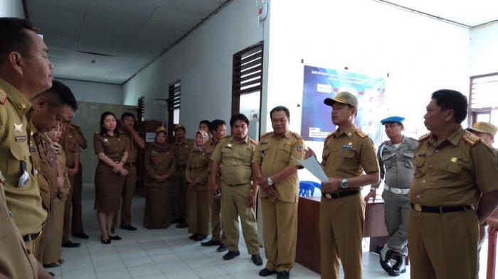 Sidak, Sekda Mamasa Temukan ASN Tidak Masuk Kerja - Tribun-timur.com