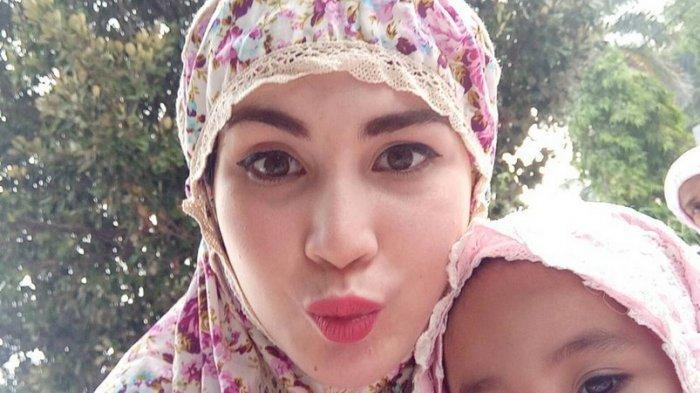 TRIBUNWIKI: Keguguran Usai Sertijab, Ini Profil Arumi Baschin, Pesinetron, Istri Wagub Jatim ...