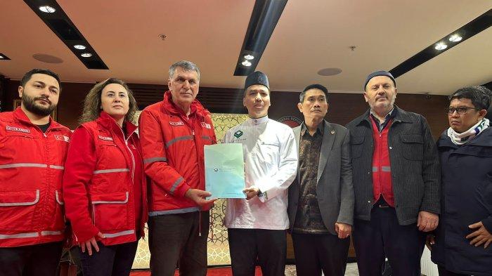 Komjen Purn Syafruddin Bantu Korban Gempa Bumi di Turki dan Suriah Rp 1 ...