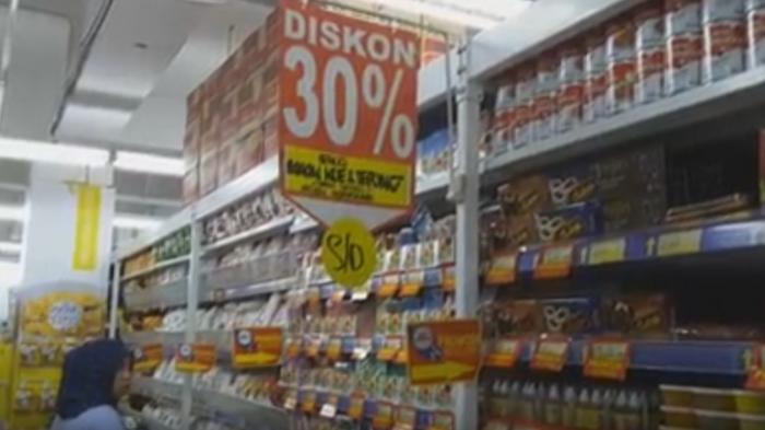 VIDEO: Bahan Kue dan Tepung Diskon Hingga 30 % di Hypermart Mal ...