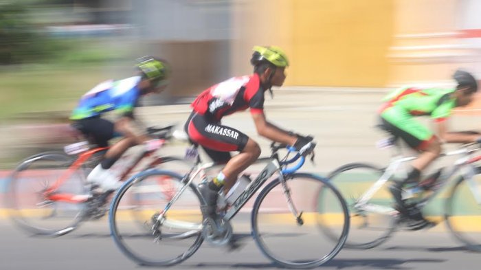 FOTO: Lomba Balap Sepeda 40 Km Porda Sulsel 2018 - Tribun-timur.com