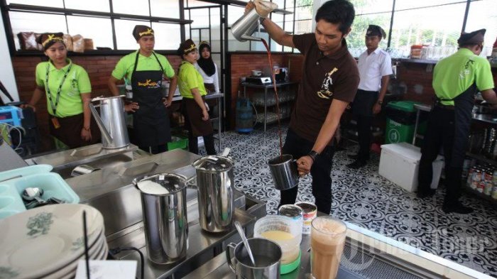 FOTO: Bangi Kopi Hadir di Jl Perintis Kemerdekaan - Tribun-timur.com