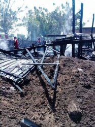Rumah Panggung di Pajukukang Bantaeng Ludes Terbakar, Ini Penyebabnya - Tribun-timur.com