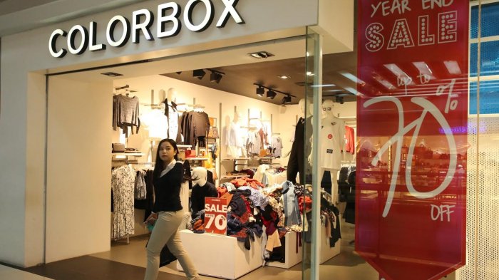 FOTO: Diskon 70 Persen di Colorbox MaRI - Tribun-timur.com