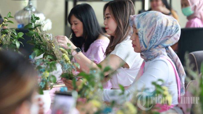 Sambut Valentine, CitraLand Tallasa City Gelar Kelas Merangkai Bunga ...