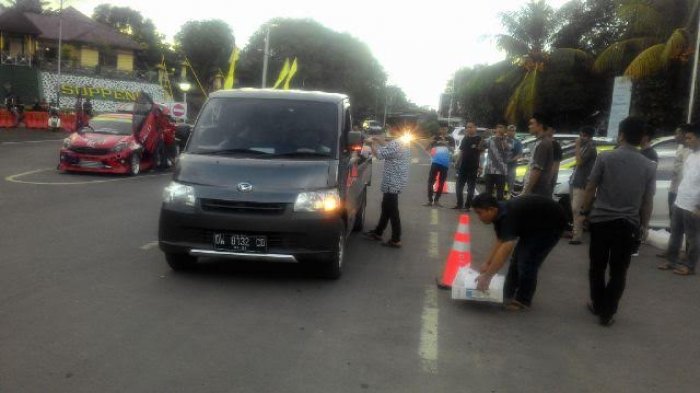 Setelah Wajo dan Soppeng, Cyber Speed akan Berbagi di Makassar - Tribun ...