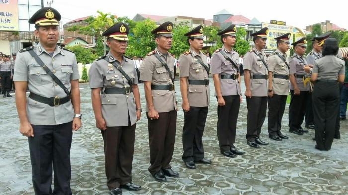 Lima Perwira Polres Pinrang Dimutasi - Tribun-timur.com Lima Perwira Polres Pinrang Dimutasi - Tribun-timur.com
