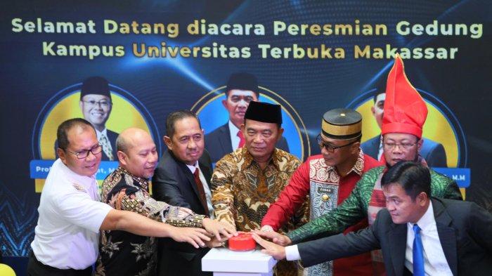 Danny Pomanto Dampingi Menko PMK Resmikan Gedung Baru UT Makassar ... Danny Pomanto Dampingi Menko PMK Resmikan Gedung Baru UT Makassar ...