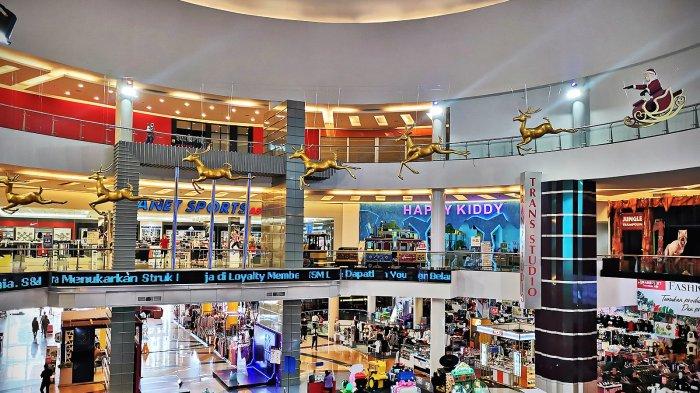 FOTO: Santa Claus dengan Kereta Saljunya Hadir di Trans Studio Mall ...