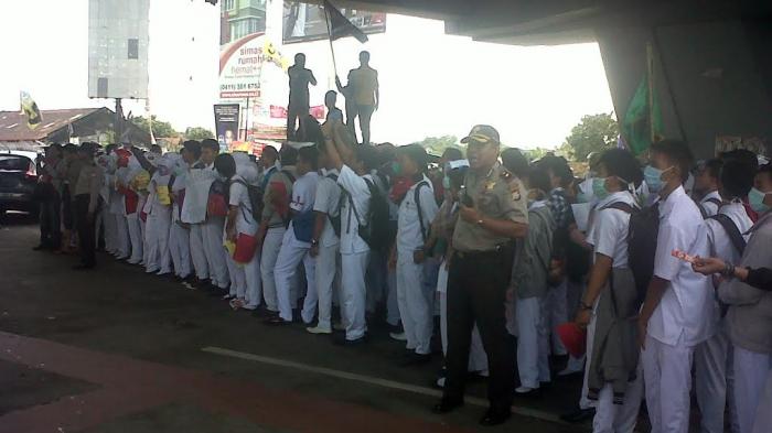 Waspada Macet, Besok Mahasiswa Makassar Demo - Tribun-timur.com